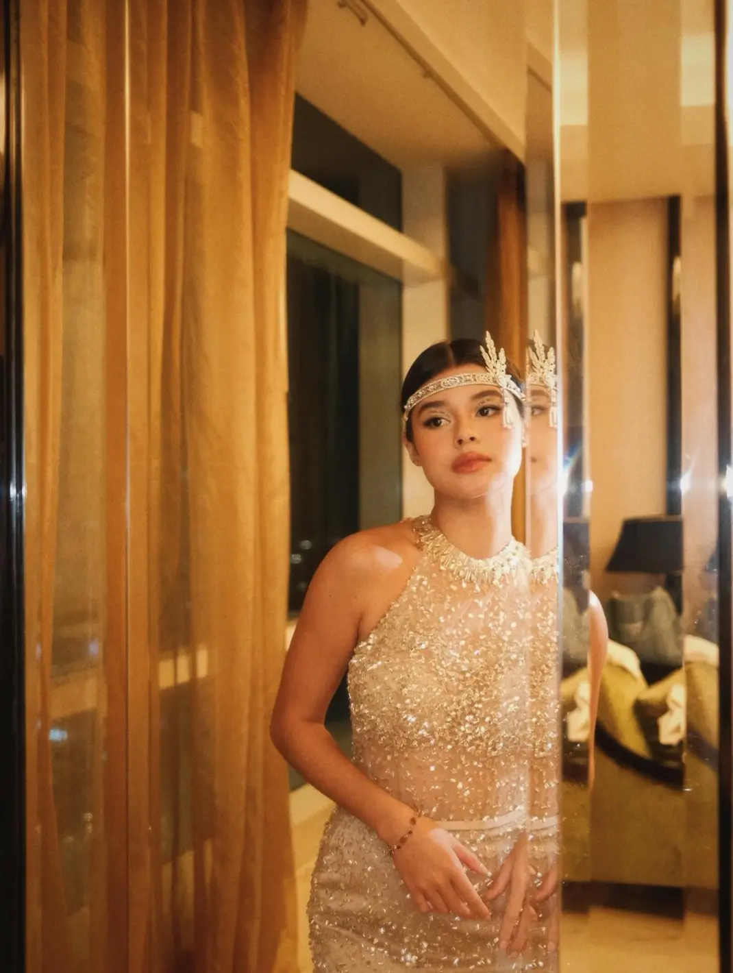 Potret Maria Theodore Tampil dengan Gaya The Great Gatsby, Banjir ...