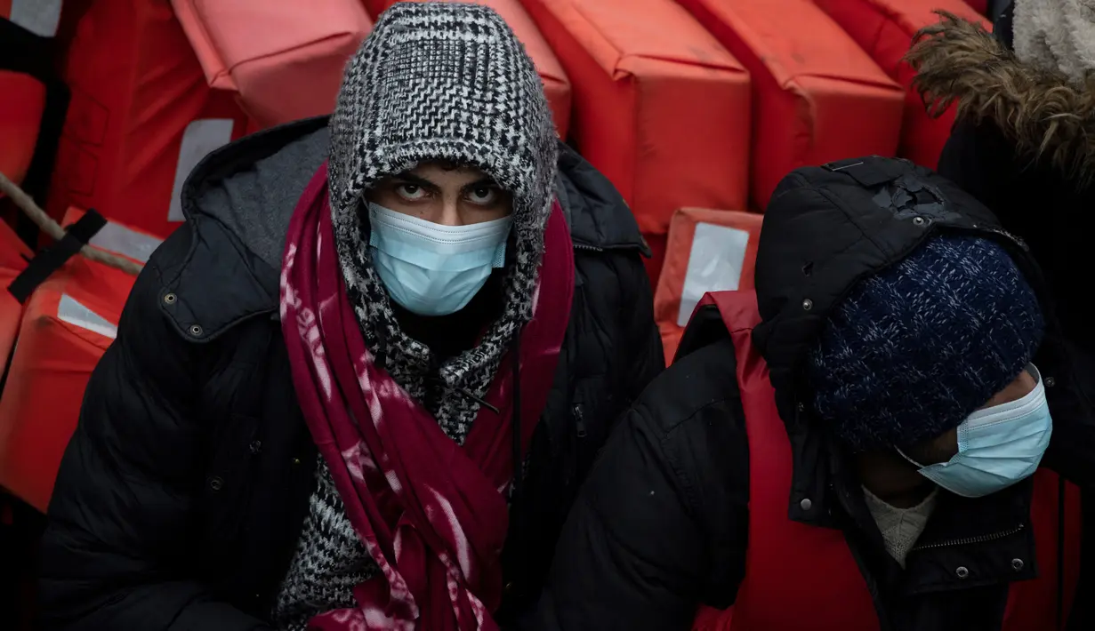 FOTO: Migran yang Mencoba Seberangi Selat Inggris Meningkat - Foto ...