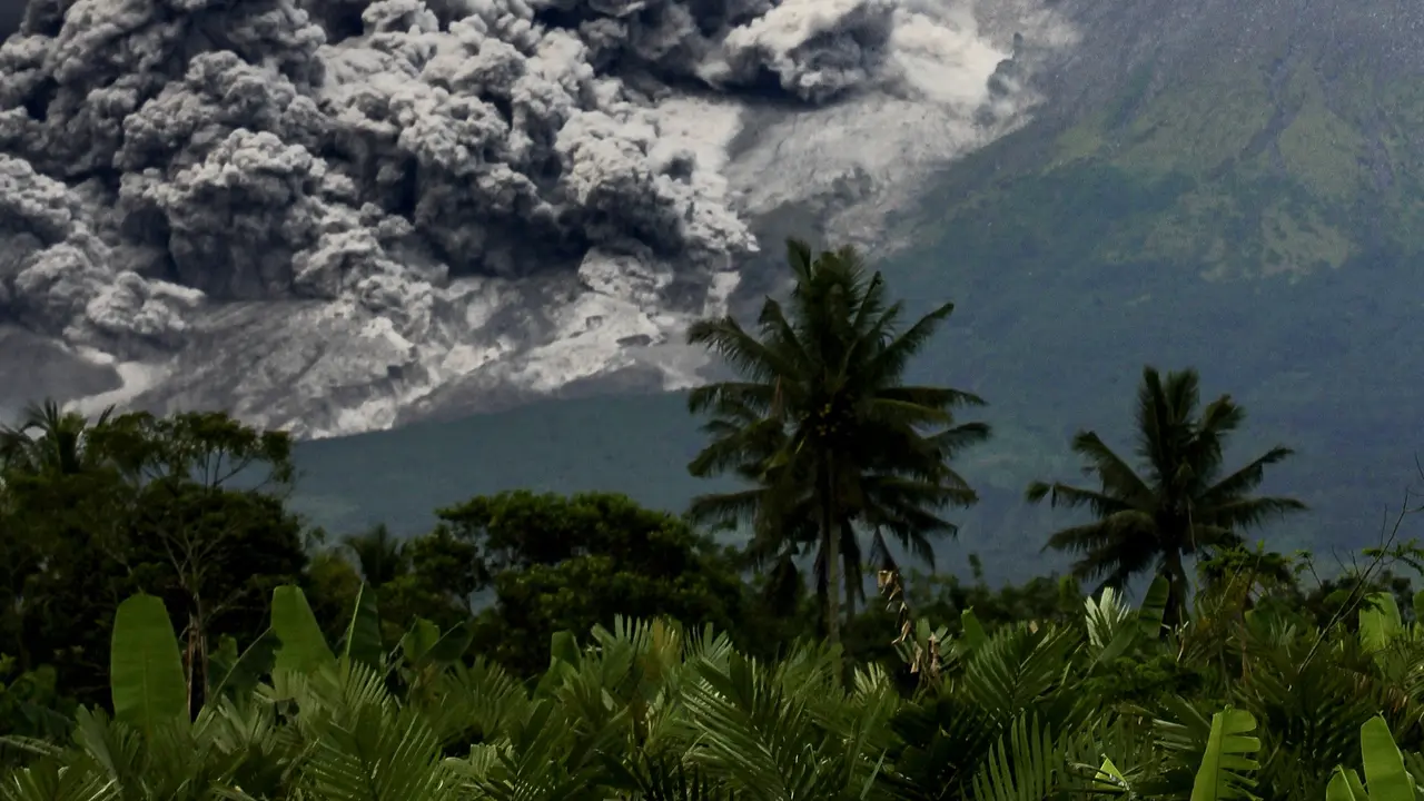 Merapi Erupsi, Begini Proses Terbentuknya Gunung Api - Global Liputan6.com
