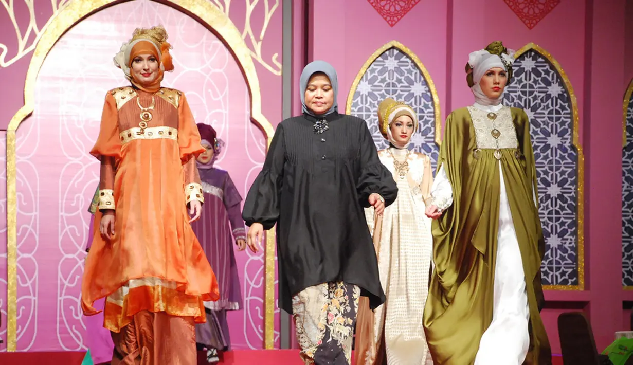 Betty Achyar, Olive Violetta - Photo Fimela.com