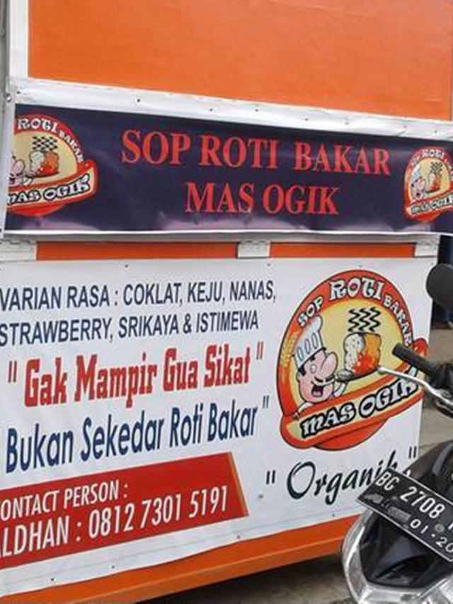 6 Cara Promosi Penjual Roti Bakar Ini Nyeleneh, Bikin Ngakak - Hot ...
