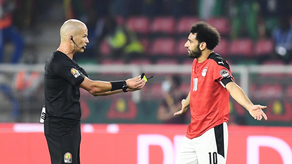 Foto: Momen Lucu Ketika Bintang Liga Inggris Mohamed Salah Ditawarin ...