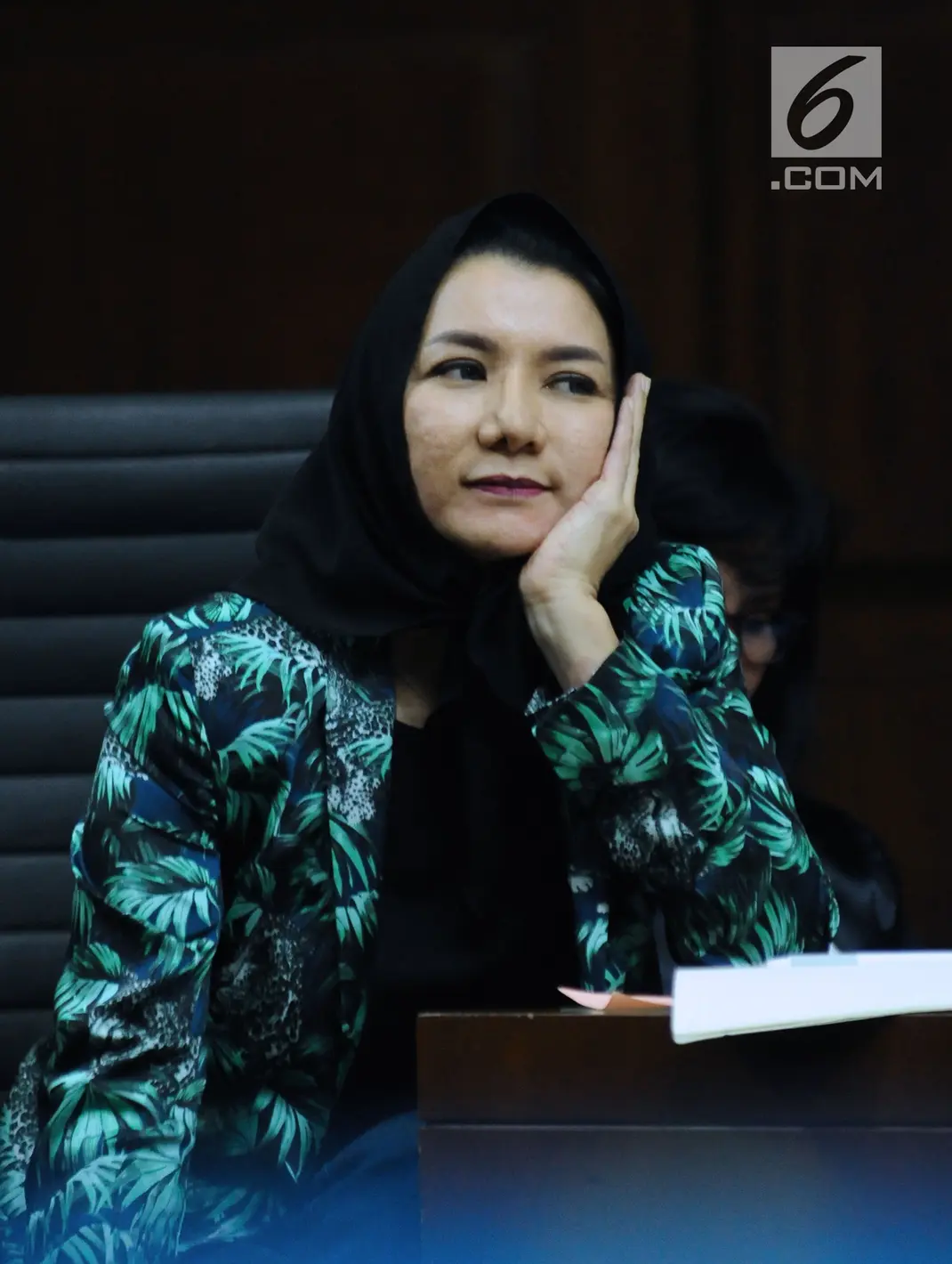 FOTO: Dengar Keterangan Saksi, Begini Ekspresi Rita Widyasari - Foto ...