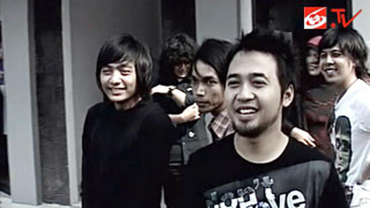 Meski Sibuk, Hello Band Sempatkan Mudik - ShowBiz Liputan6.com