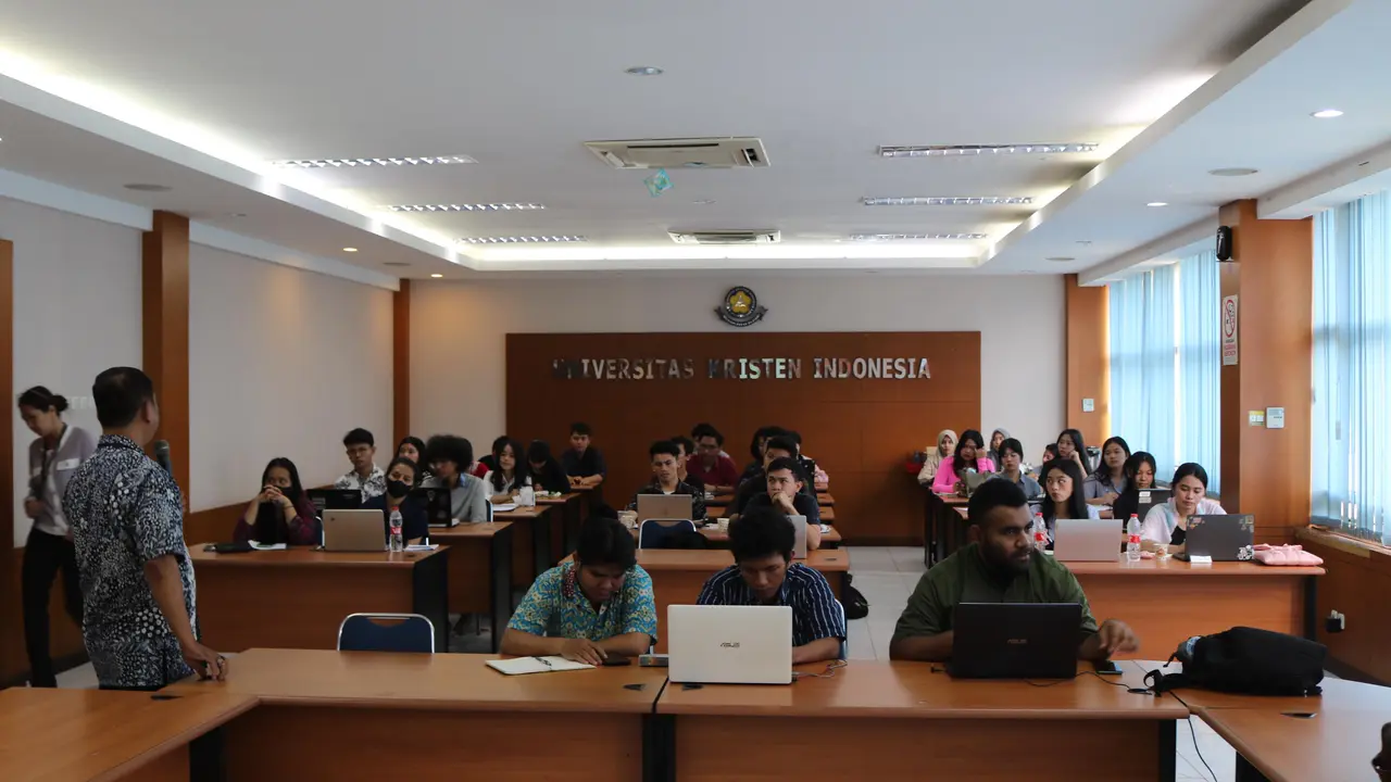 Jelang Pemilu 2024, FISIP UKI Gandeng LSDI Tingkatkan Literasi Survei ...