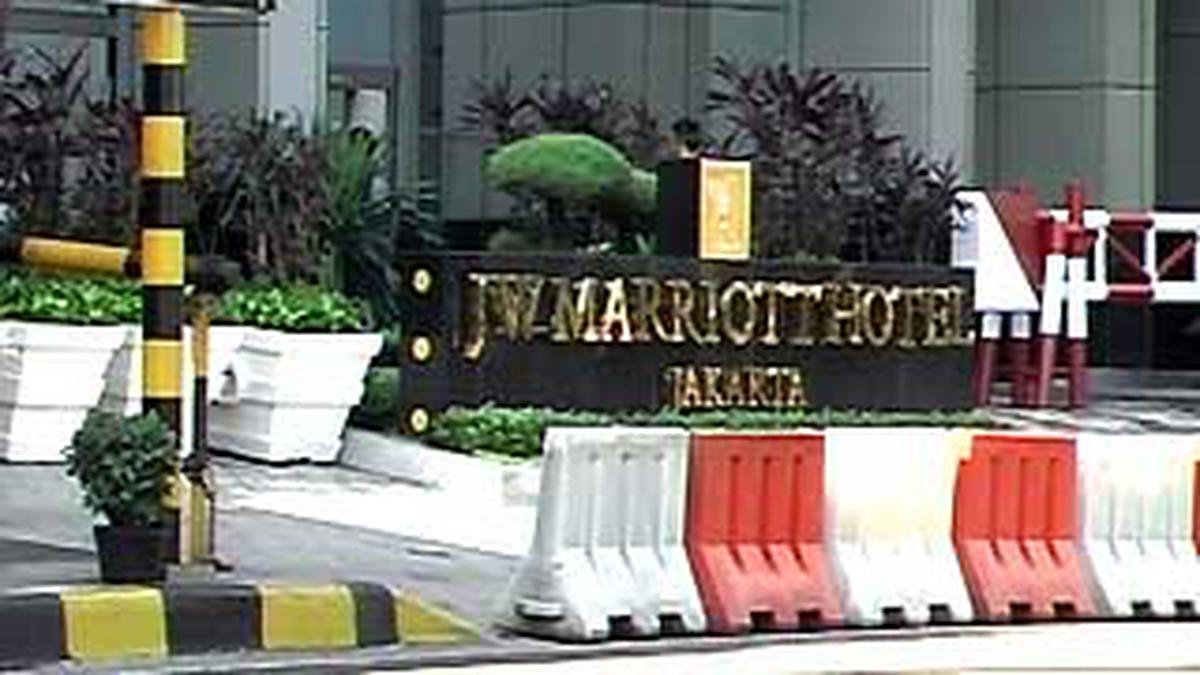 Besok, JW Marriott & Ritz Carlton Buka Kembali - News Liputan6.com
