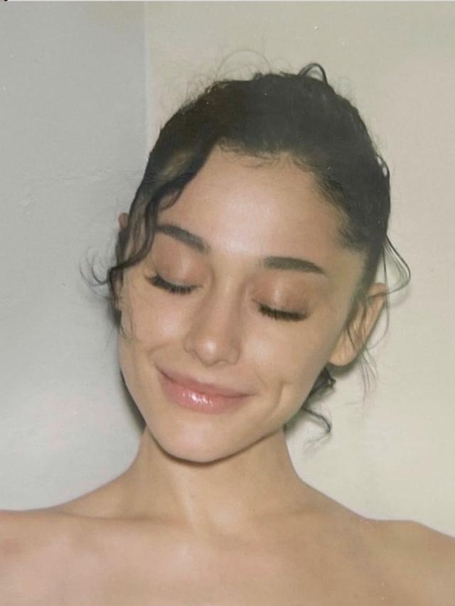 7 Transformasi Ariana Grande Kecanduan Botox dan Filler Bibir, Mengaku ...