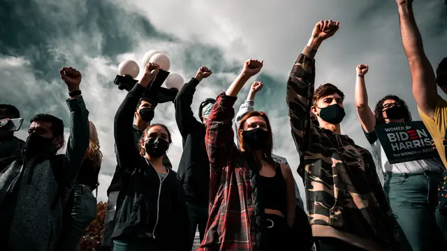 5 Contoh Puisi Satire yang Menarik Dibaca - Ragam Bola.com