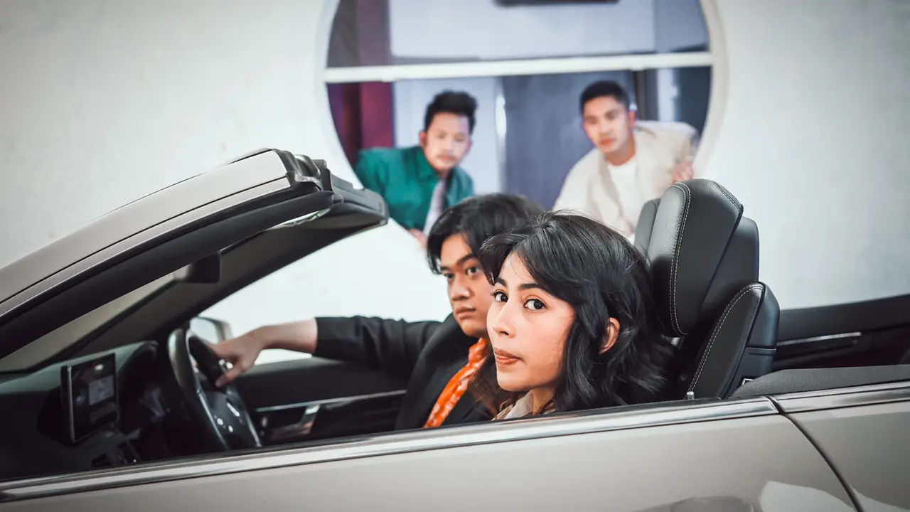 Ravi Andika Gandeng Dustin Tiffani hingga Sintya Marisca dalam Video ...