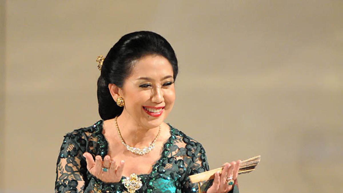 Inspirasi Kain Cual Tarempa Ramli IV - Photo Fimela.com