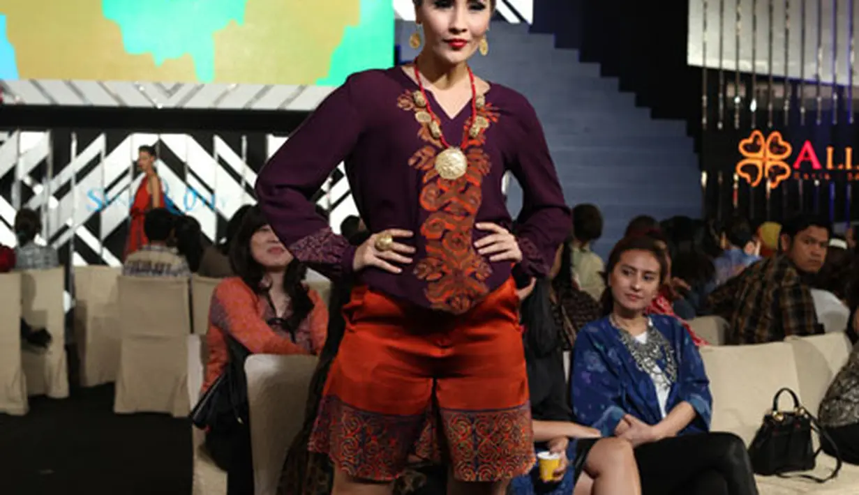 Koleksi Batik ALLEIRA Pada Batik Fashion Nation 2014