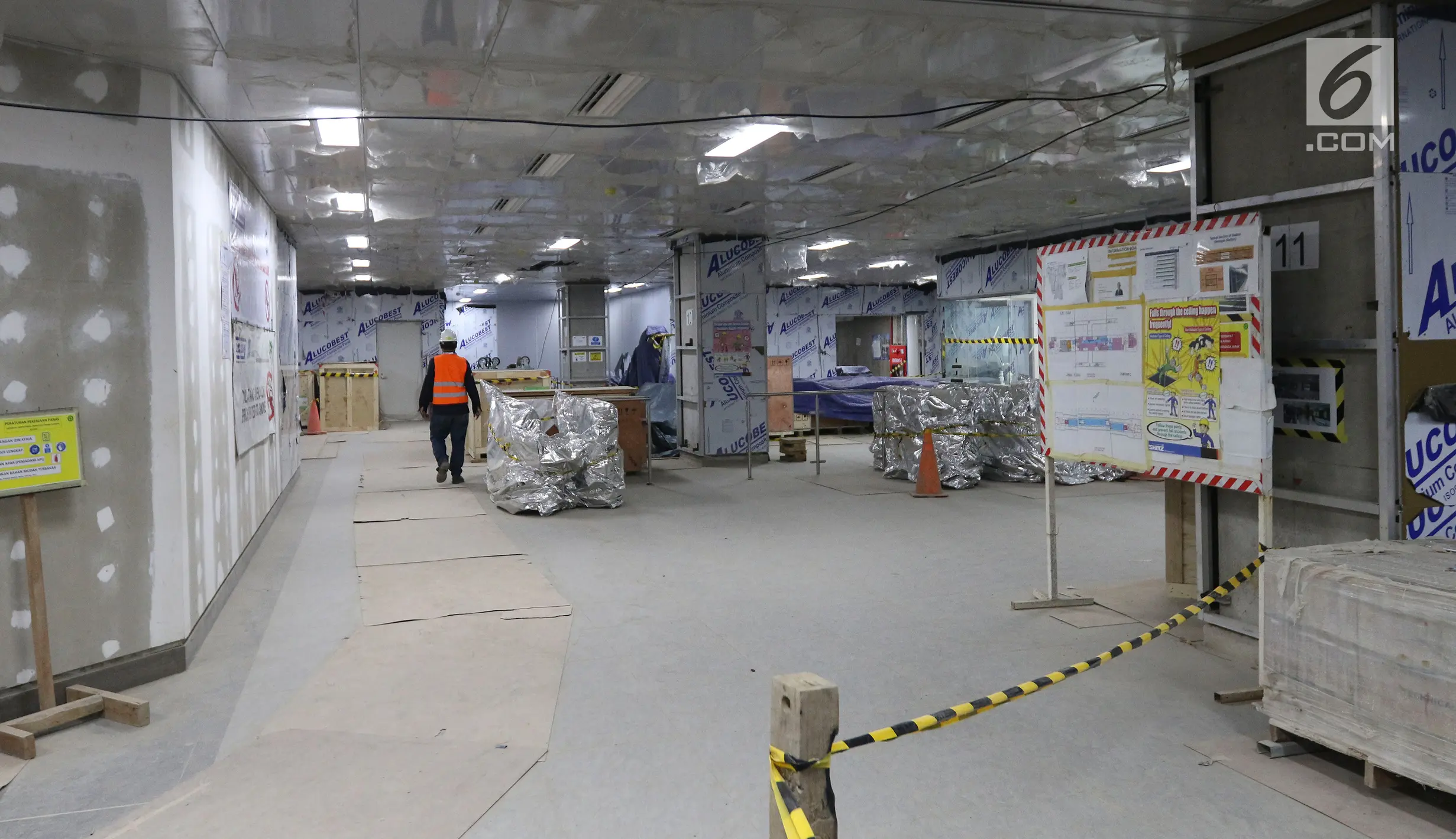 FOTO: Melihat Progres Pembangunan Stasiun MRT Senayan - Foto Liputan6.com