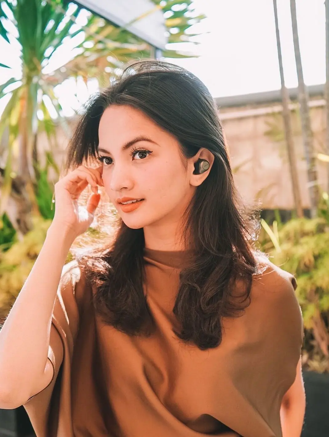 6 Potret Cantiknya Sabrina Anggraini, Calon Istri Ruang Guru Belva ...