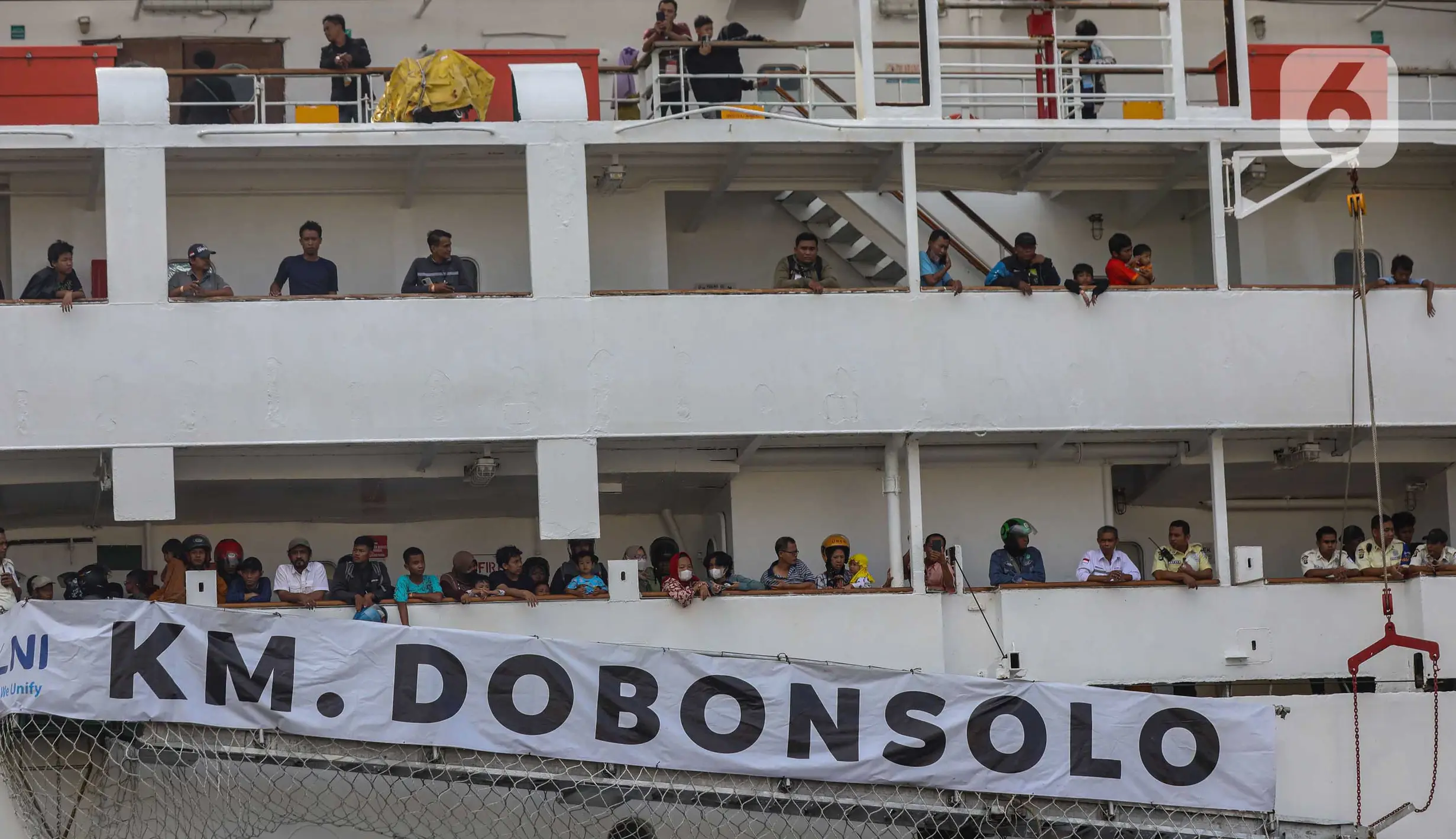 Gelombang Pertama Arus Balik Lebaran 2024, KM Dobonsolo Angkut 1.705 ...