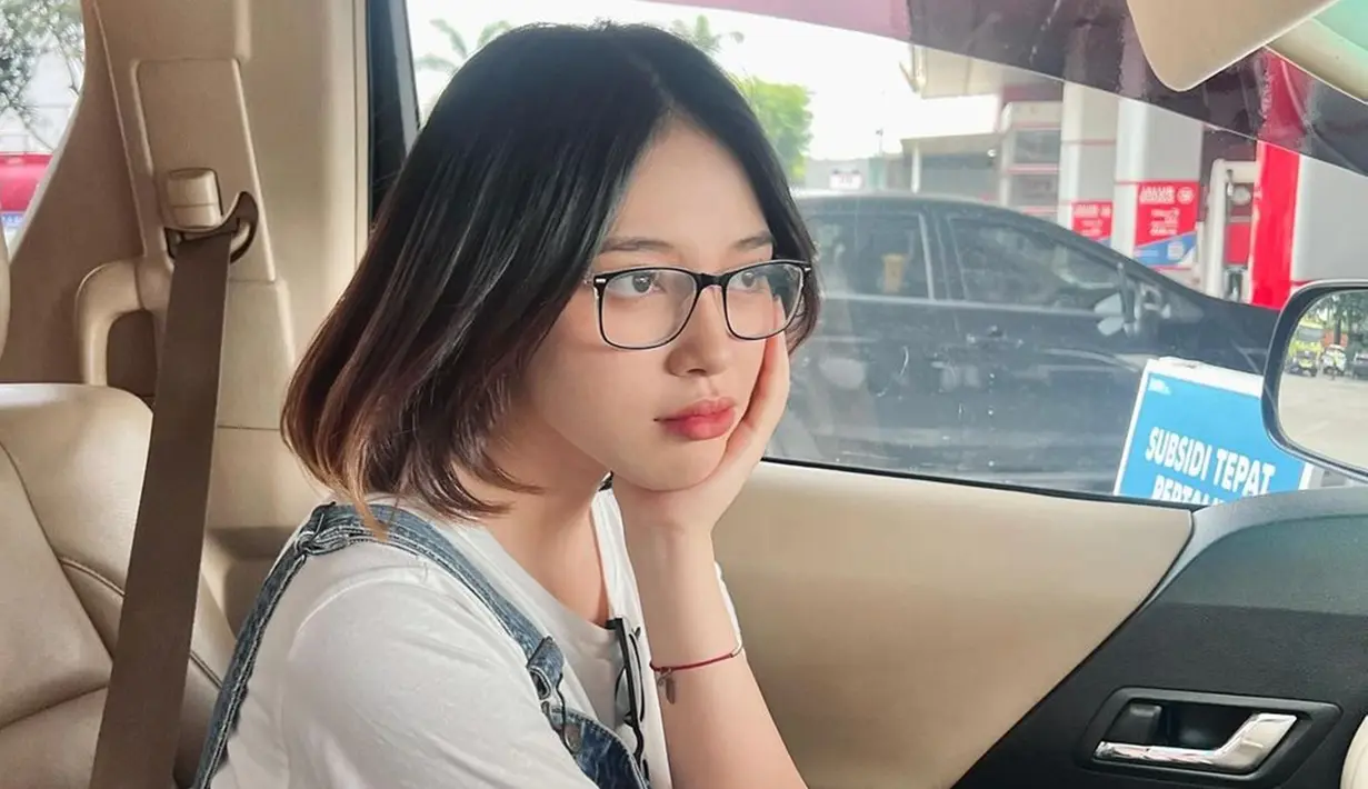 Potret Terbaru Anneth Delliecia dengan Rambut Pendek, Tampil Beda dan ...