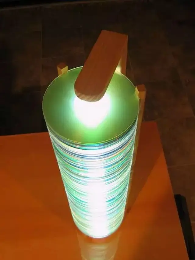 6 Lifehack Pakai Kaset Piringan CD Ini Kelewat Unik, Kreatif - Hot ...