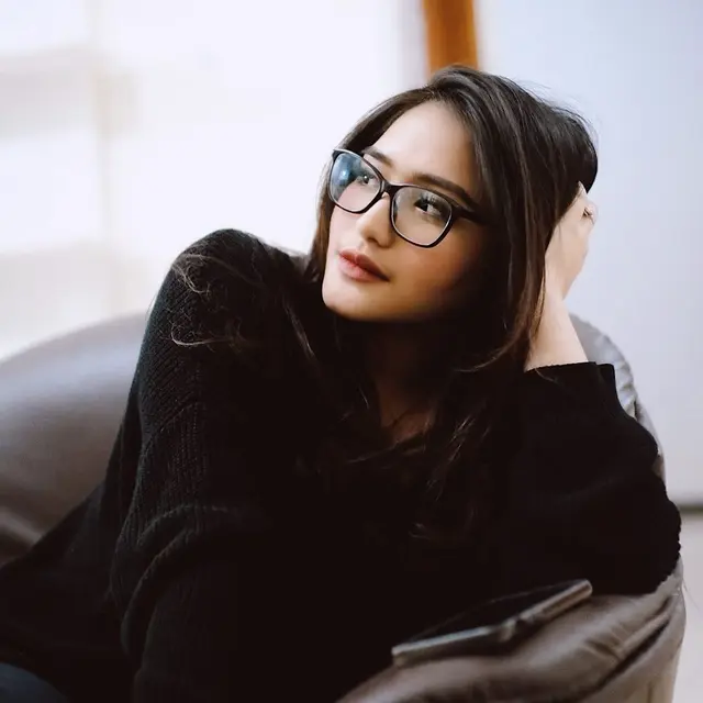 6 Potret Haviva Rifda, Pemeran Maureen Sang Pelakor di Mega Series ...