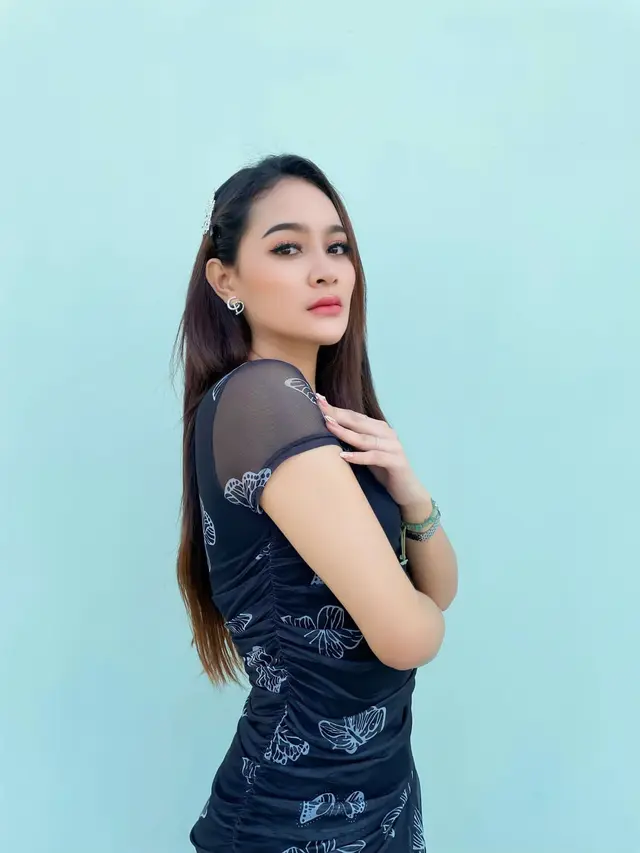 Sherly Oktari, Penyanyi Cantik Asal Bangka yang Sering Ditolak oleh ...