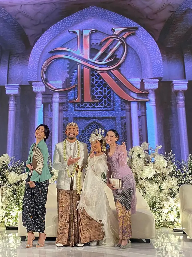 7 Potret Bahagia Pernikahan Kiky Saputri dan M Khairi, Erick Thohir Jadi Saksi - Hot Liputan6.com