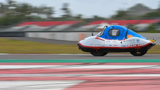 Hampir Ditabrak Mobil, Kendaraan Hemat Energi Universitas Brawijaya ...