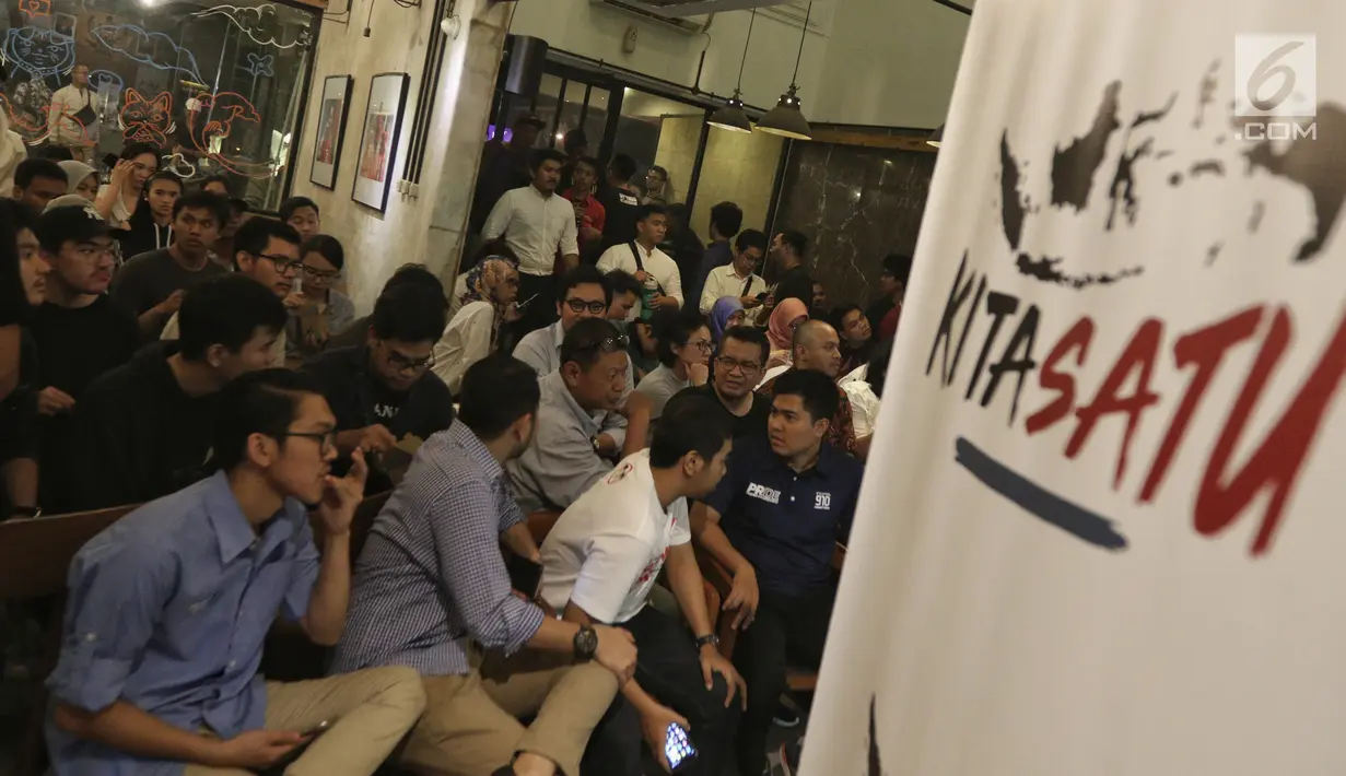 FOTO: Wajah Tegang Generasi Milenial Saat Nobar Debat Pilpres - Foto ...