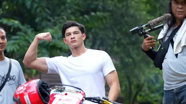 Kevin Kambey Sanjung Penata Artistik Sinetron SCTV Seharum Cinta Melati ...