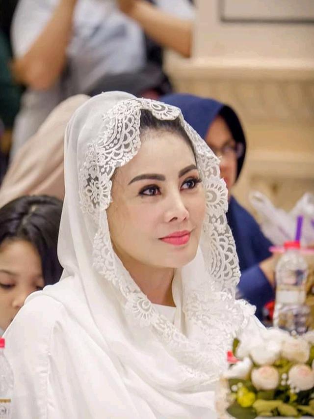 Apa Kabar Cici Paramida, Begini Kegiatannya saat Ini - ShowBiz Liputan6.com