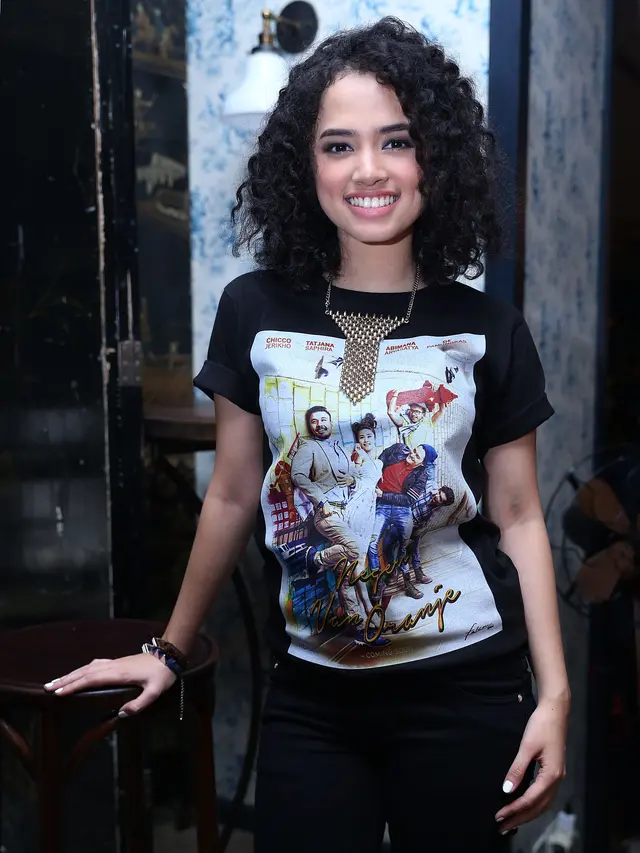 Kolaborasi Wizzy dan Banyak Artis di Liputan6 Awards 2016 - ShowBiz ...