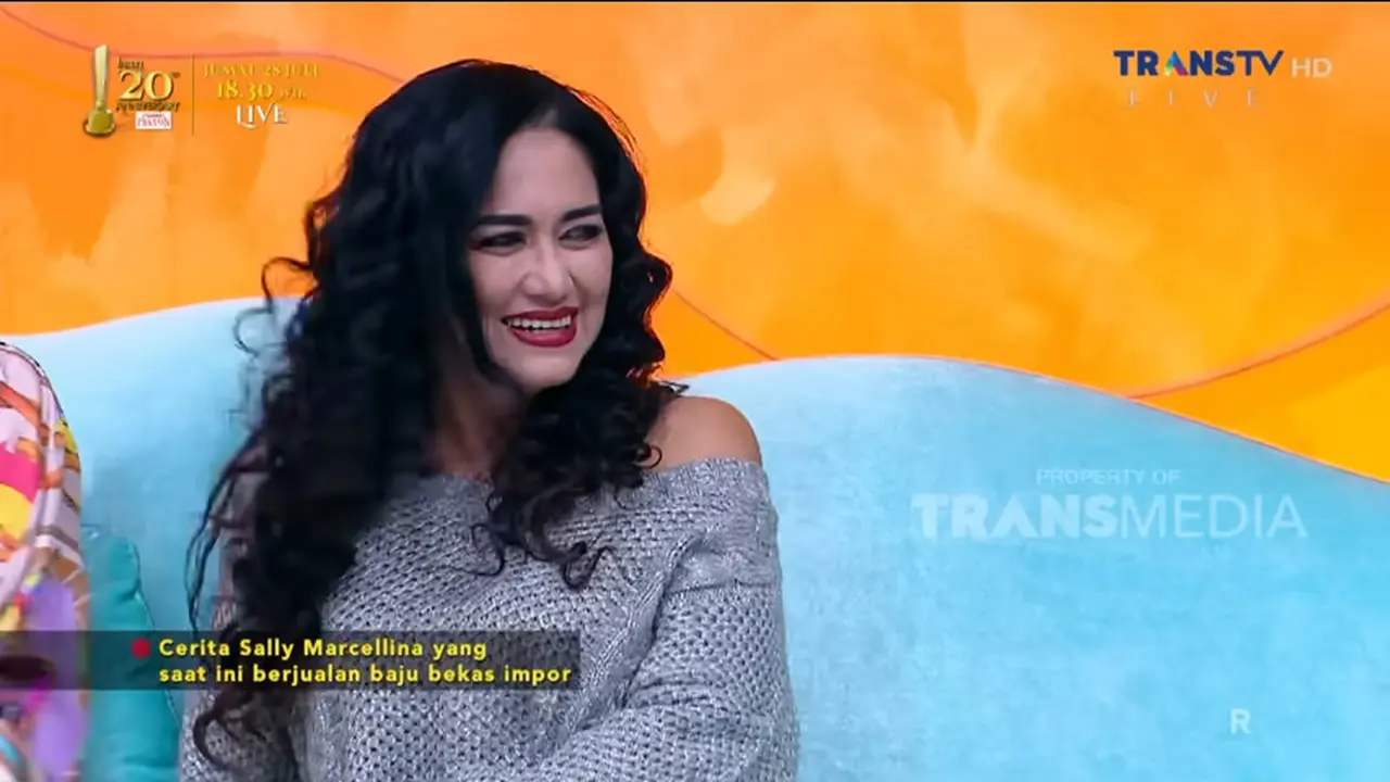 Kabar Terbaru Sally Marcelina Bintang Film Warkop DKI, Jualan Baju di Pinggir Jalan demi Biayai ...