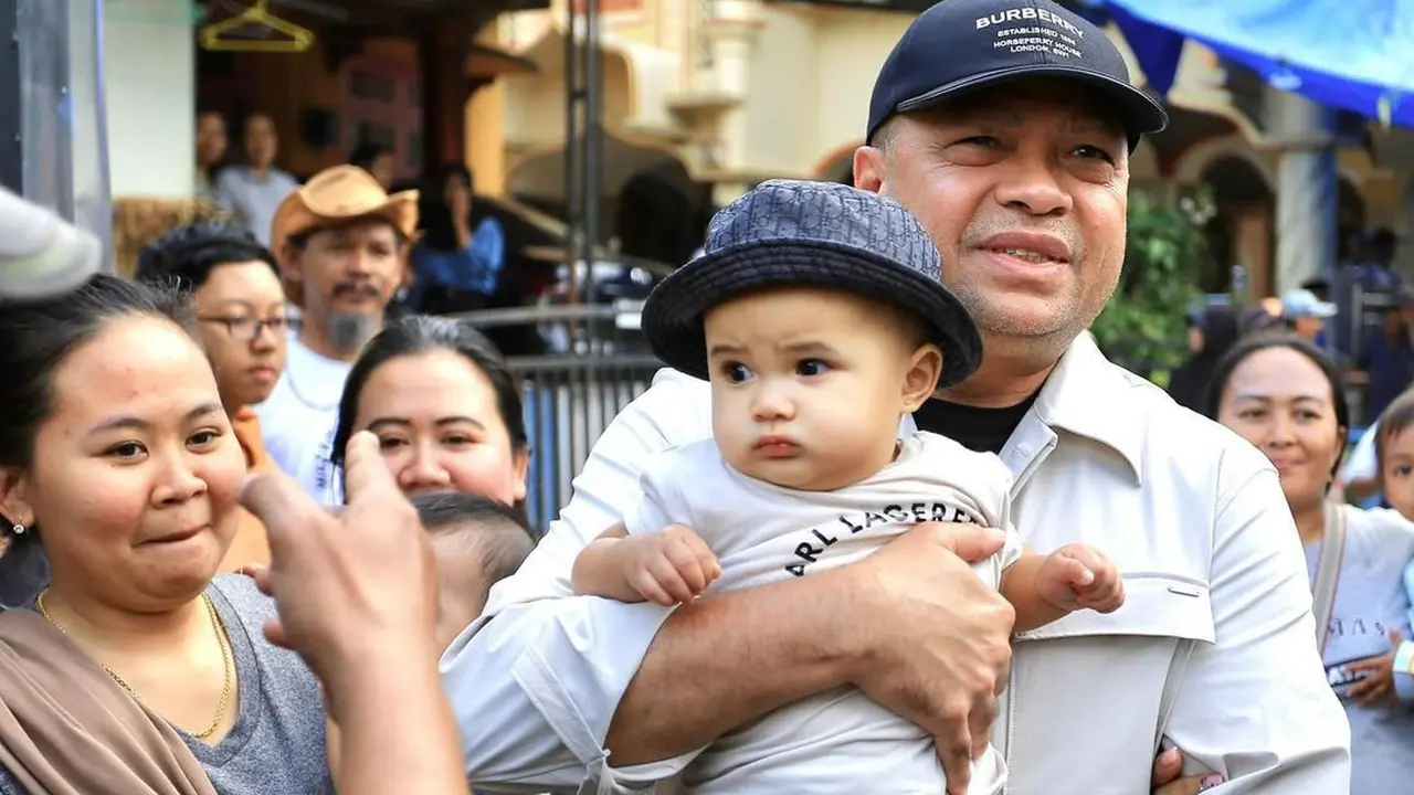 6 Potret Krisdayanti Rayakan Idul Adha 2024 dengan Cucu di Malang, Raul ...