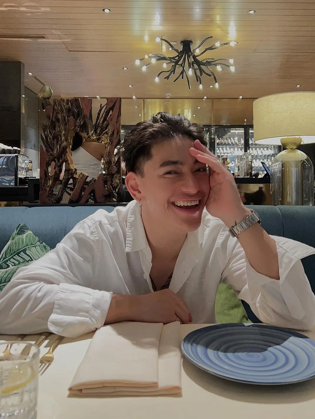 Potret Zee Keenan, Transgender Thailand Berdarah Indonesia yang Makin ...