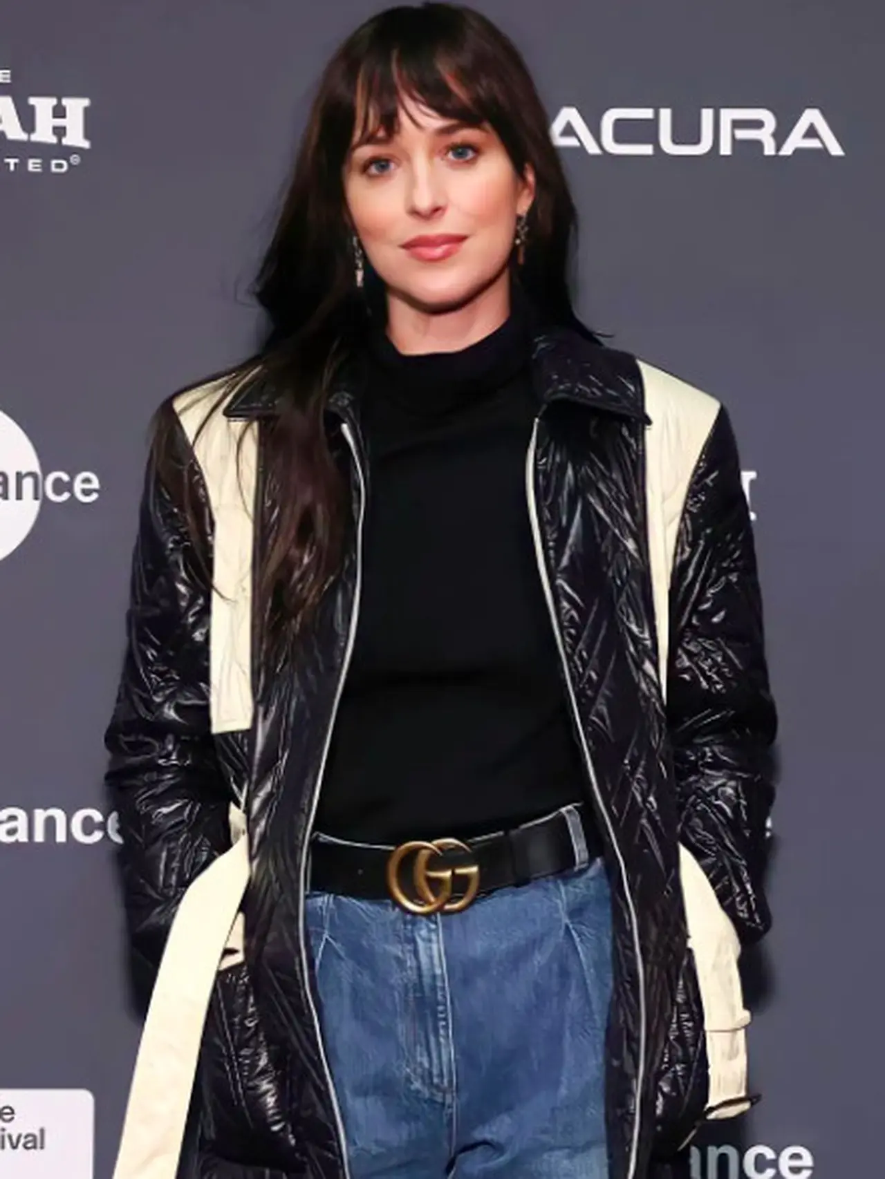 7 Potret Cantik dan Memesona Dakota Johnson, Pacar Vokalis Coldplay ...