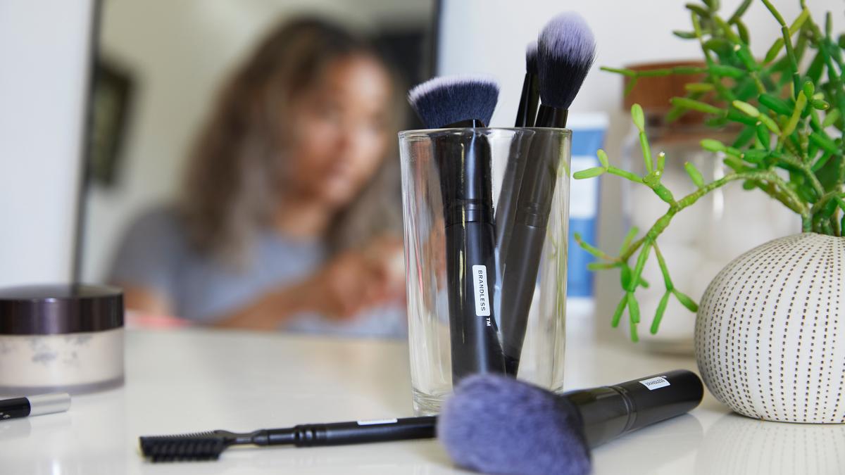 Ini yang akan Terjadi jika Kamu Tidur tanpa Menghapus Makeup - Beauty ...