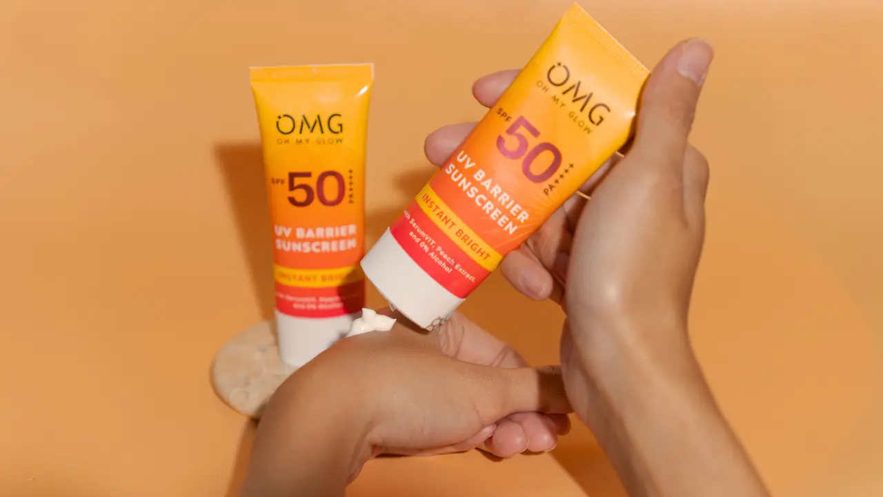 Review OMG Oh My Glow UV Barrier Sunscreen, Seberapa Worth It Produknya ...