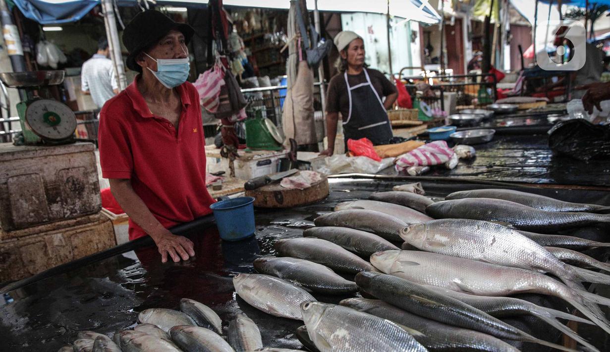 FOTO: Penjualan Ikan Bandeng Jelang Imlek di Pasar Petak Sembilan ...
