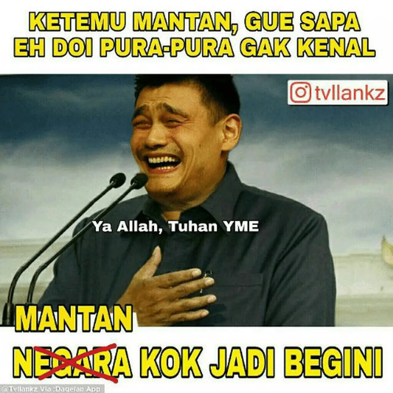 7 Meme Kocak Ketemu Mantan, Ada yang Pura-Pura Lupa Ingatan - Hot ...