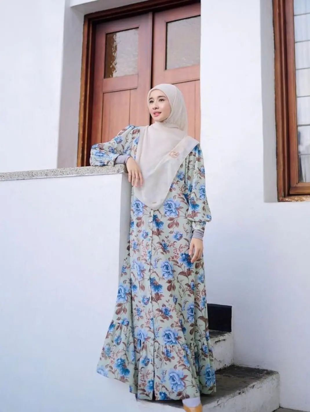 8 Potret Terkini Laudya Cynthia Bella yang Makin Menawan dengan Gaya Hijab Syar’i - Photo Fimela.com