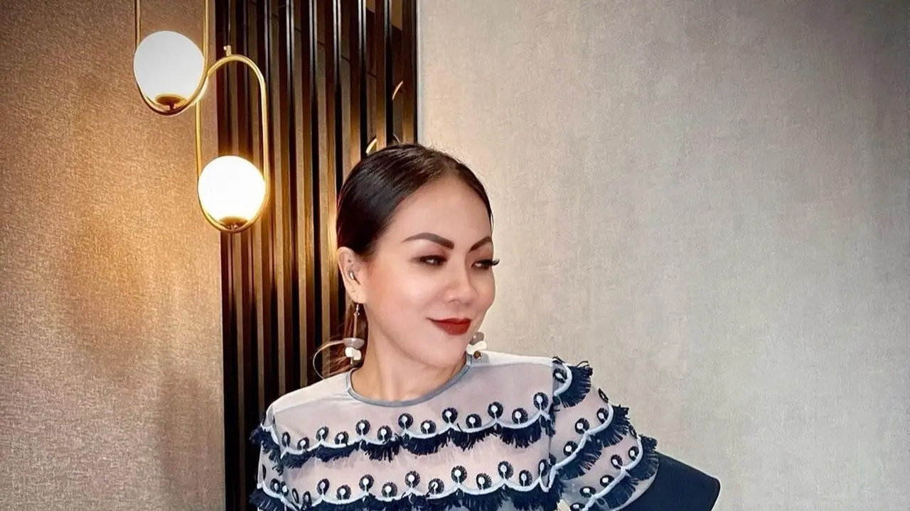 Profil Dylla Agnesia, Penyiar Radio yang Sempat Kuliah di Jurusan ...