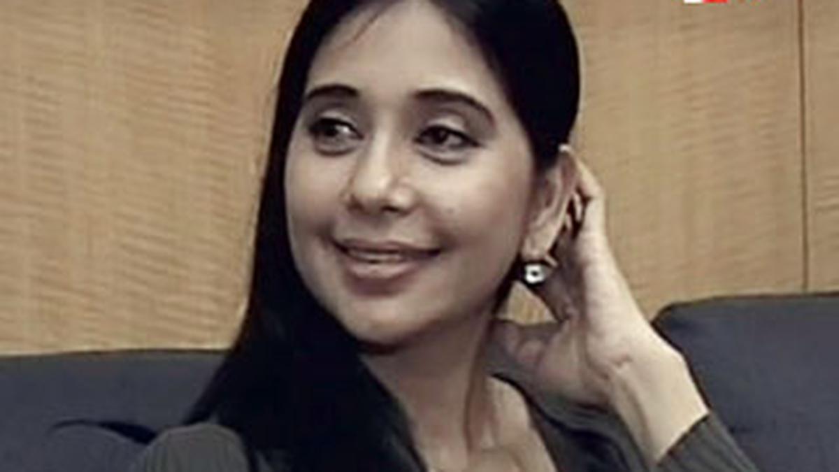 Ayu Azhari Gagal "Pesantrenkan" Anak - ShowBiz Liputan6.com