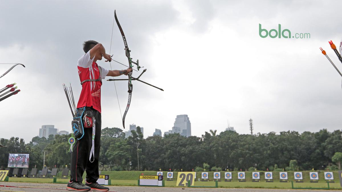 FOTO: Tim Putra Indonesia Pastikan Satu Tempat di Final Panahan