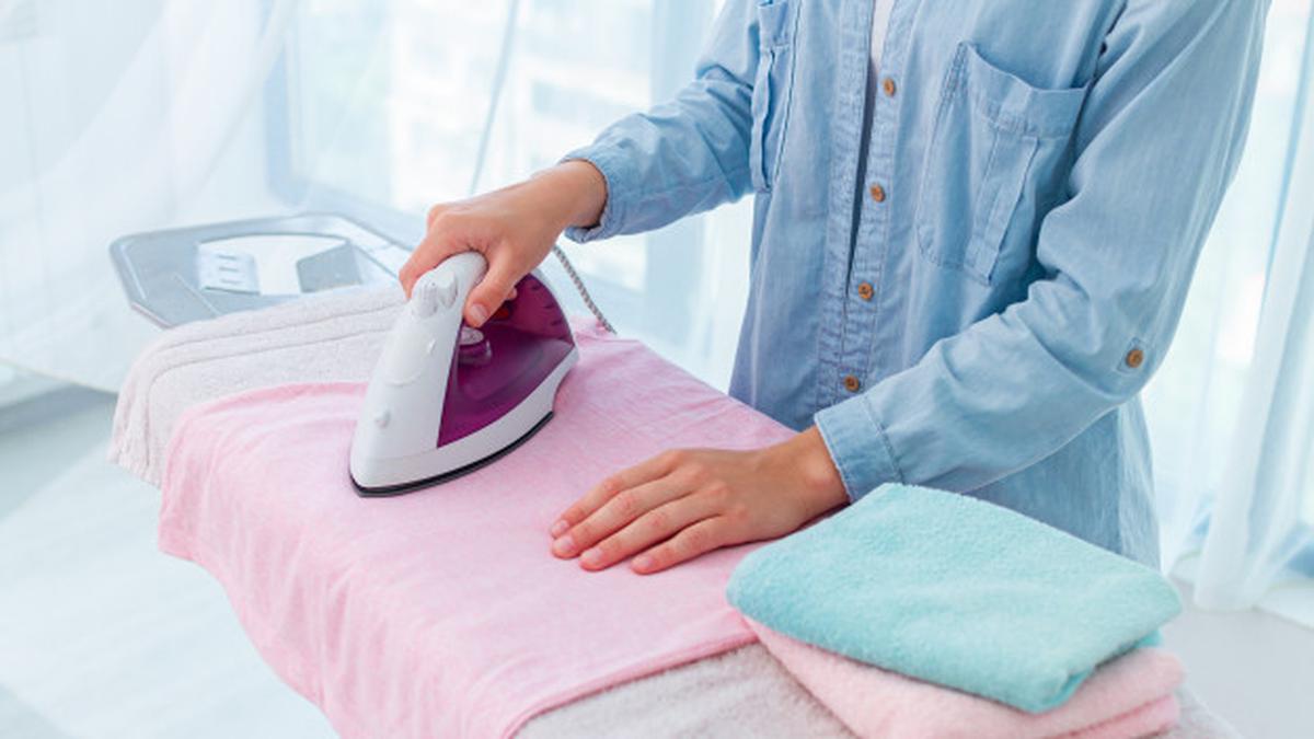 Mau Baju Rapi Tanpa Disetrika, Begini Tutorial Mudahnya