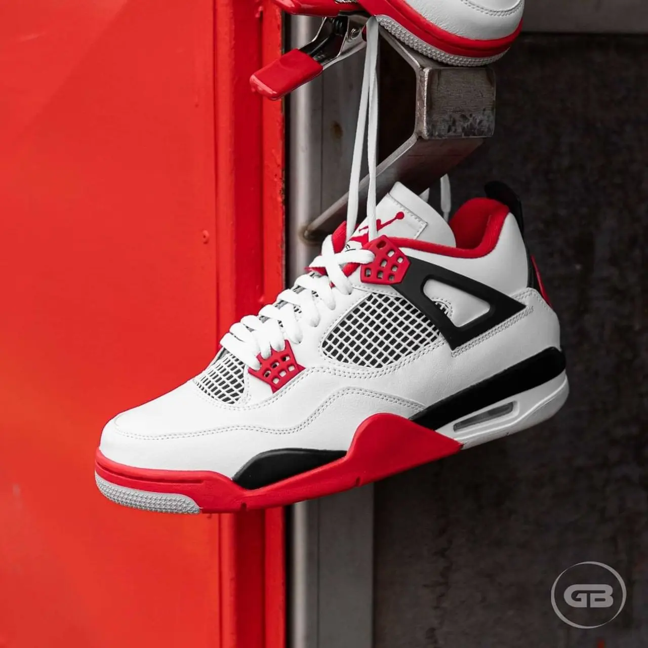 10 Rekomendasi Sneakers Nike Air Jordan Terbaru 2024, Bikin Kamu Makin ...