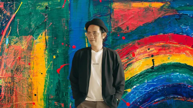 Penyanyi Riko Okelo Bahas Keberanian Untuk Banyak Orang di Lagu ...