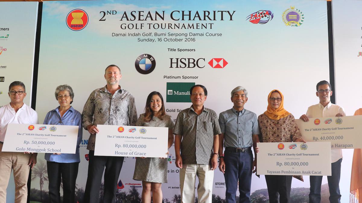 ASEAN Golf Charity Sumbang Rp800 juta untuk Korban Bencana