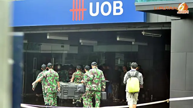 Tim SAR Temukan 1 Korban Tewas Banjir di Plaza UOB - News Liputan6.com