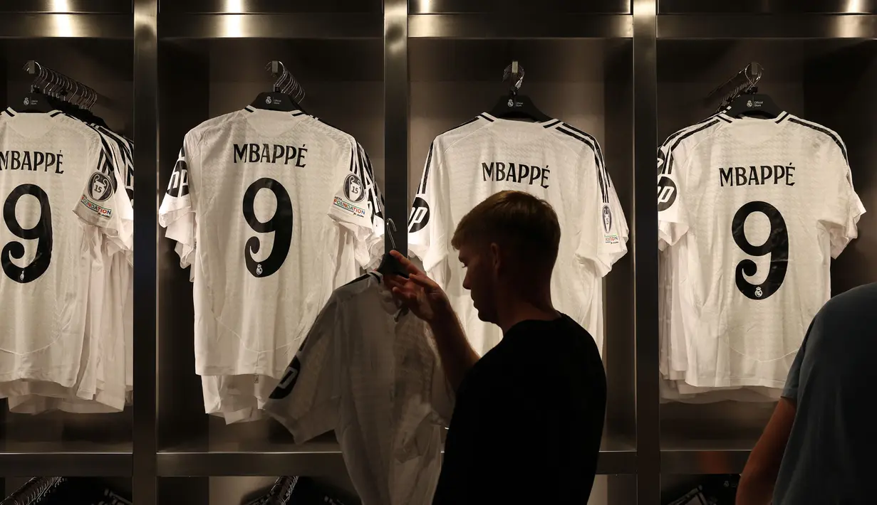 Resmi Diluncurkan, Jersey Kylian Mbappe Ramai Diburu Suporter Real ...