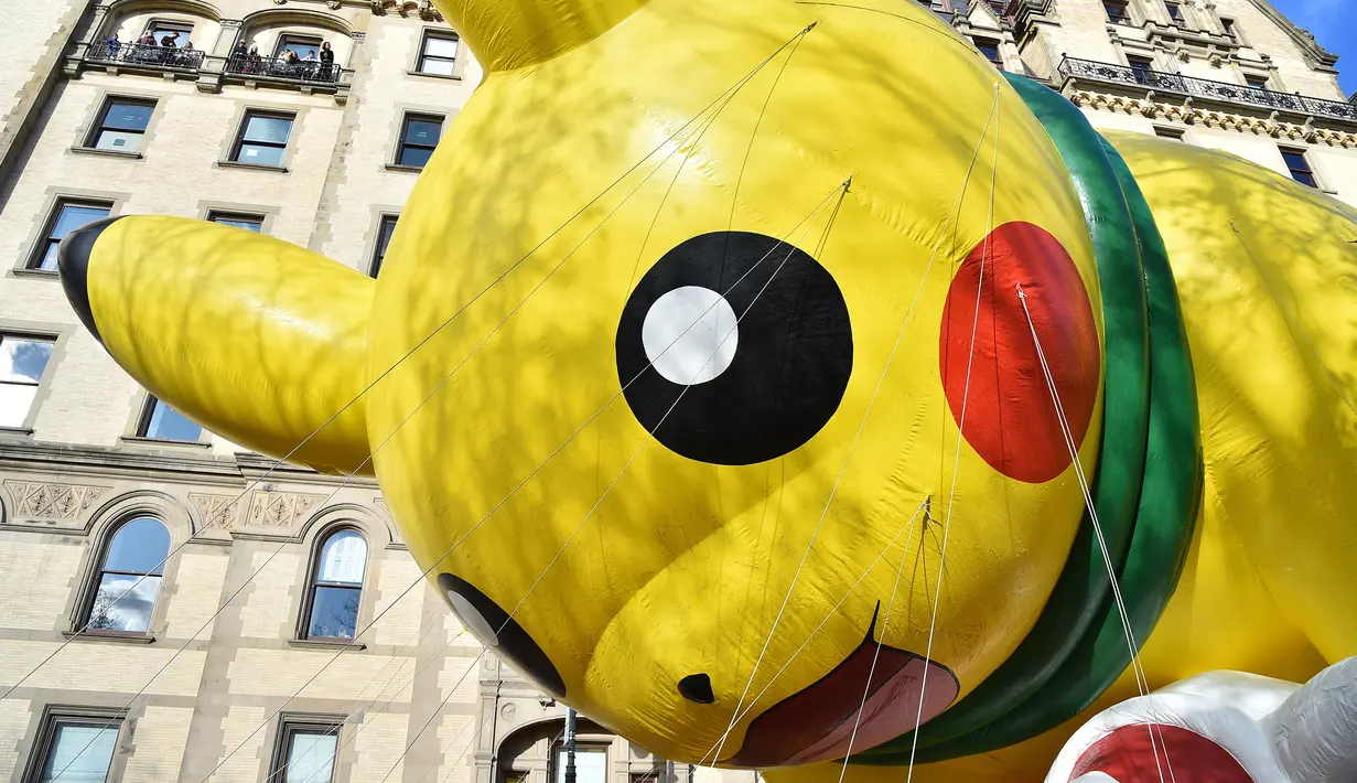 FOTO: Spongebob Hingga Pikachu Ramaikan Parade Thanksgiving di New York ...