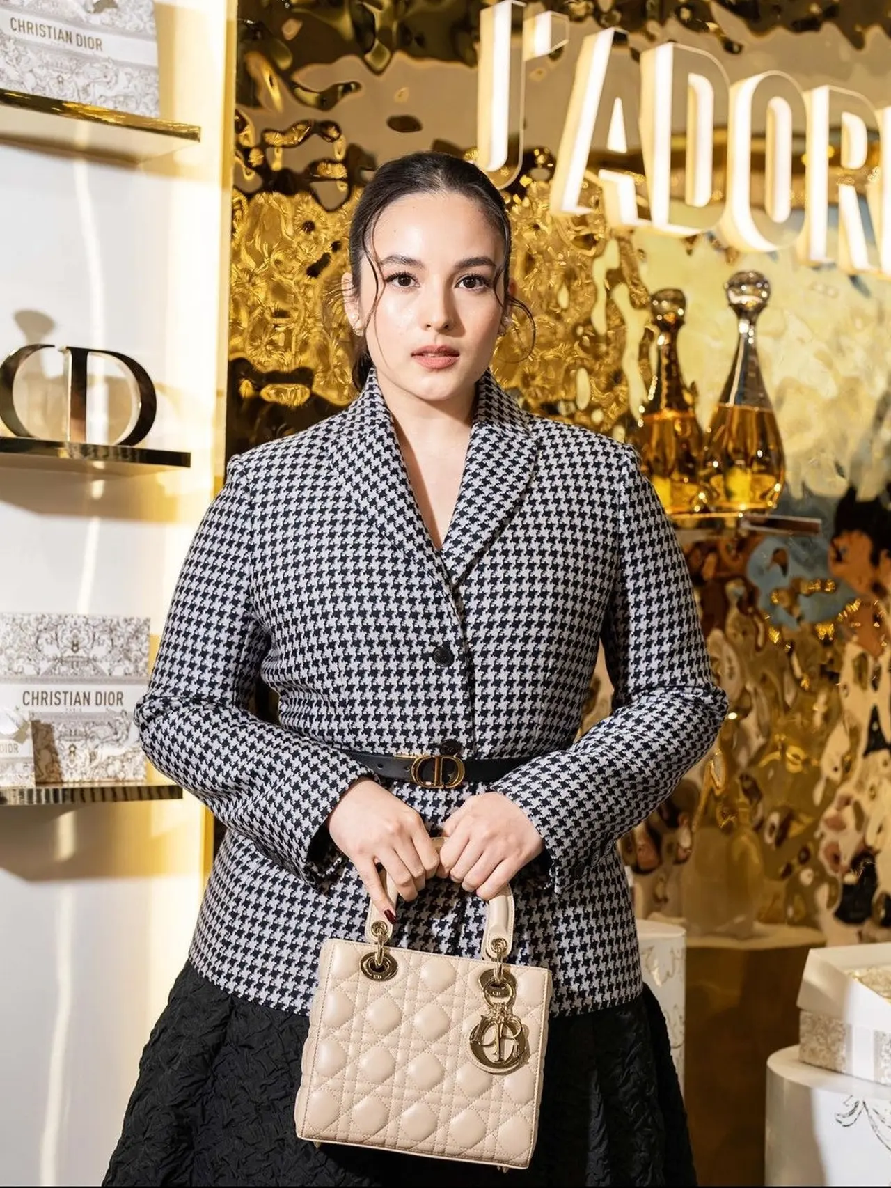 7 Potret Terbaru Chelsea Islan, Lebih Berisi Hingga Dikira Sedang Hamil