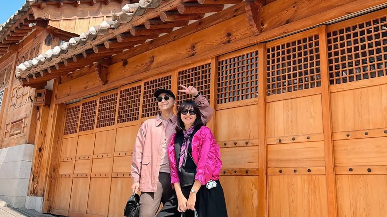 8 Potret Mesra Winky Wiryawan dan Istri, Sudah Ikhlas Belum Dikaruniai Momongan Setelah 19 Tahun ...