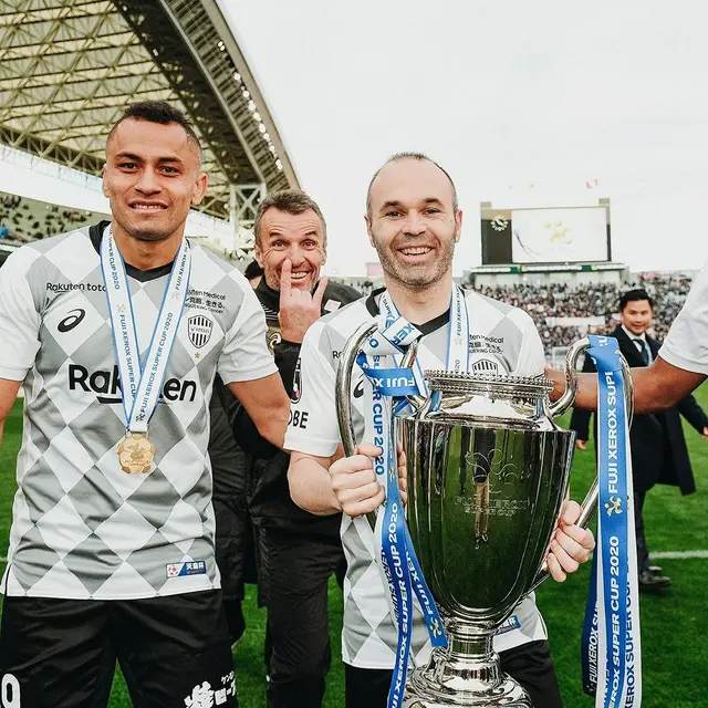 Setelah 5 Tahun dan Raih 2 Trofi di Vissel Kobe, Andres Iniesta Resmi ...